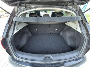 Melns Nissan Qashqai 2010 Tauragė, ar dzinēja tilpumu 1.46 L un nobraukumu 250 tūkst. km par 3500 €, foto 9 vietnē AUTOMOTO.COM.LV