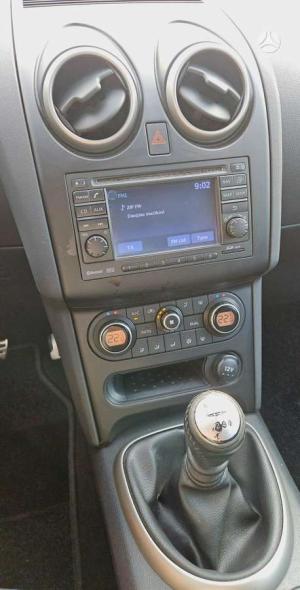Black Nissan Qashqai 2010 in Taurage, with an engine capacity of 1.46 L and mileage of 232 thousand km for 4500 €, photo 21 on AUTOMOTO.COM.LV