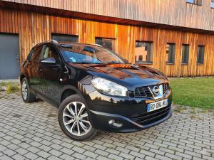 Black Nissan Qashqai 2010 in Taurage, with an engine capacity of 1.46 L and mileage of 232 thousand km for 4500 €, photo 23 on AUTOMOTO.COM.LV