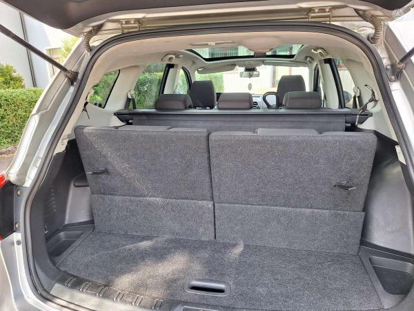 Melns Nissan Qashqai 2010 Kelmė, ar dzinēja tilpumu 2.00 L un nobraukumu 272 tūkst. km par 4200 €, foto 8 vietnē AUTOMOTO.COM.LV