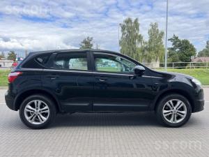 Melns Nissan Qashqai 2010 Rēzekne, ar dzinēja tilpumu 1.50 L un nobraukumu 0 tūkst. km par 4990 €, foto 9 vietnē AUTOMOTO.COM.LV
