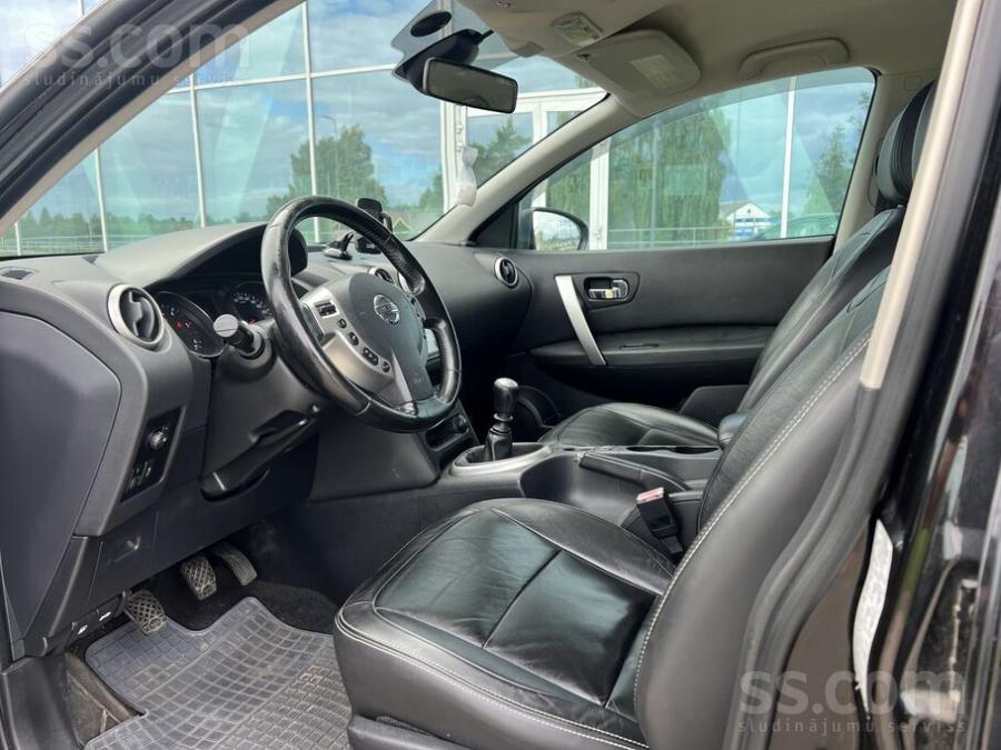 Melns Nissan Qashqai 2010 Rēzekne, ar dzinēja tilpumu 1.50 L un nobraukumu 0 tūkst. km par 4990 €, foto 12 vietnē AUTOMOTO.COM.LV