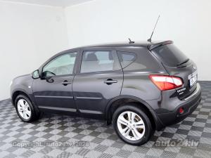 Черный Ниссан Кашкай 2010 в Таллин, объемом двигателя 2.00 л и пробегом 244 тыс. км за 1499 €, фото 5 на AUTOMOTO.COM.LV