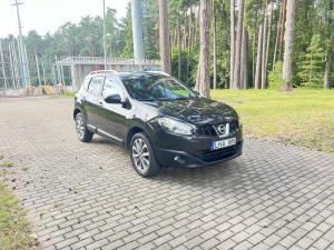 Melns Nissan Qashqai 2010 Kauņa, ar dzinēja tilpumu 1.46 L un nobraukumu 257 tūkst. km par 4300 €, foto  vietnē AUTOMOTO.COM.LV