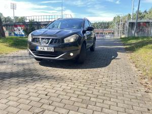 Melns Nissan Qashqai 2010 Kauņa, ar dzinēja tilpumu 1.46 L un nobraukumu 257 tūkst. km par 4300 €, foto 4 vietnē AUTOMOTO.COM.LV
