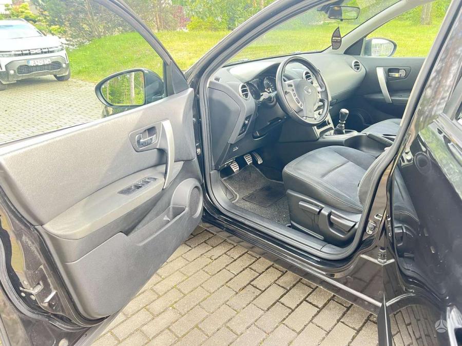Melns Nissan Qashqai 2010 Kauņa, ar dzinēja tilpumu 1.46 L un nobraukumu 257 tūkst. km par 4300 €, foto 18 vietnē AUTOMOTO.COM.LV