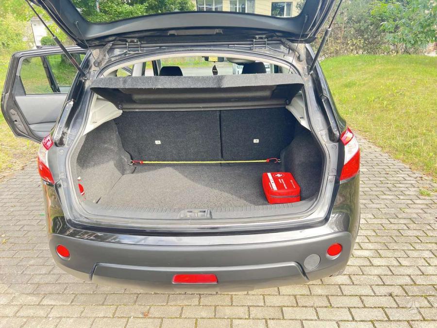 Melns Nissan Qashqai 2010 Kauņa, ar dzinēja tilpumu 1.46 L un nobraukumu 257 tūkst. km par 4300 €, foto 21 vietnē AUTOMOTO.COM.LV