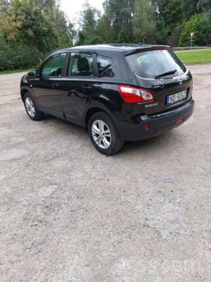 Melns Nissan Qashqai 2010 Krāslava, ar dzinēja tilpumu 1.50 L un nobraukumu 239 tūkst. km par 2750 €, foto 3 vietnē AUTOMOTO.COM.LV
