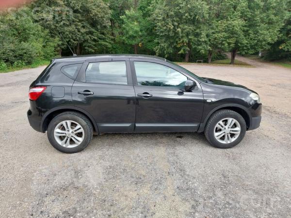 Melns Nissan Qashqai 2010 Krāslava, ar dzinēja tilpumu 1.50 L un nobraukumu 239 tūkst. km par 2750 €, foto 5 vietnē AUTOMOTO.COM.LV