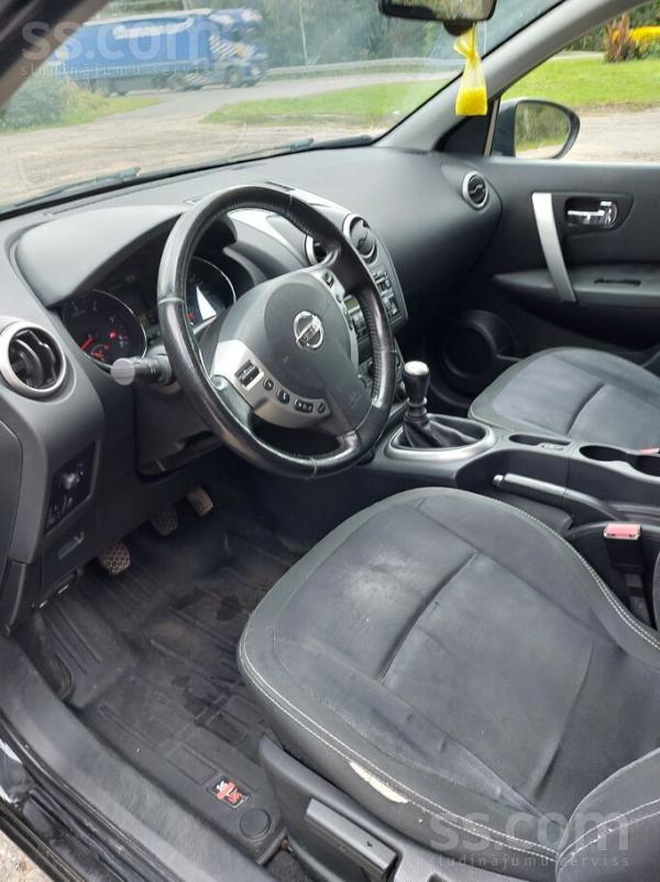 Melns Nissan Qashqai 2010 Krāslava, ar dzinēja tilpumu 1.50 L un nobraukumu 239 tūkst. km par 2750 €, foto 8 vietnē AUTOMOTO.COM.LV
