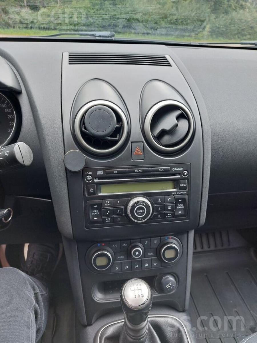 Melns Nissan Qashqai 2010 Krāslava, ar dzinēja tilpumu 1.50 L un nobraukumu 239 tūkst. km par 2750 €, foto 15 vietnē AUTOMOTO.COM.LV