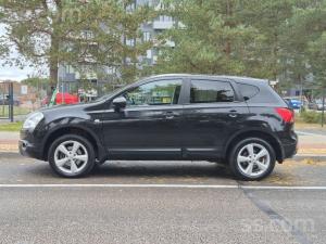 Черный Ниссан Кашкай 2010 в Рига, объемом двигателя 2.00 л и пробегом 215 тыс. км за 4600 €, фото 6 на AUTOMOTO.COM.LV
