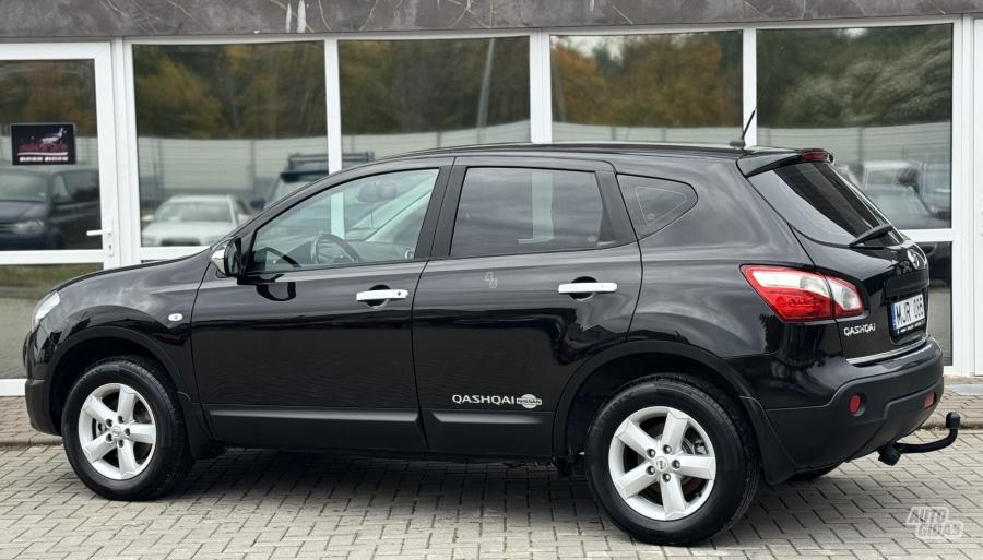 Melns Nissan Qashqai 2010 Radviliškis, ar dzinēja tilpumu 1.60 L un nobraukumu 231 tūkst. km par 5250 €, foto 10 vietnē AUTOMOTO.COM.LV