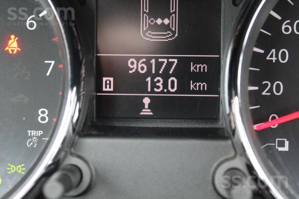 Melns Nissan Qashqai 2011 Liepāja, ar dzinēja tilpumu 1.60 L un nobraukumu 96 tūkst. km par 6500 €, foto 10 vietnē AUTOMOTO.COM.LV
