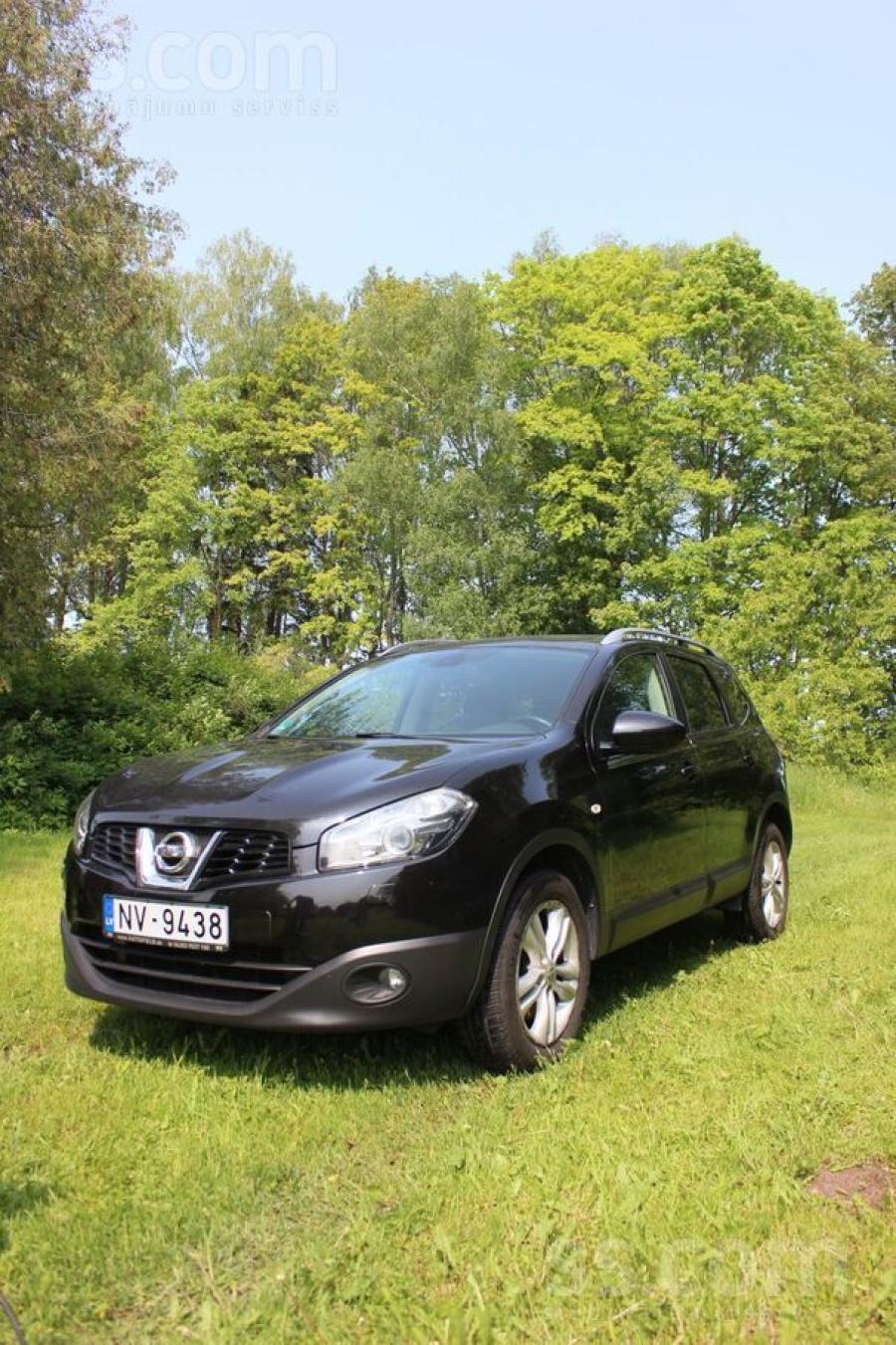 Black Nissan Qashqai 2011 in Riga, with an engine capacity of 2.00 L and mileage of 250 thousand km for 27800 €, photo 1 on AUTOMOTO.COM.LV