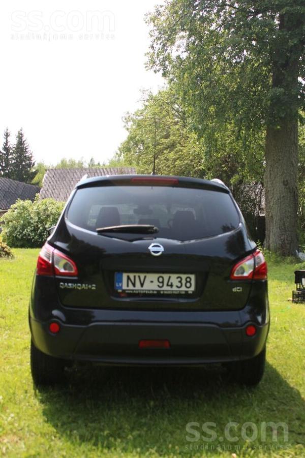 Black Nissan Qashqai 2011 in Riga, with an engine capacity of 2.00 L and mileage of 250 thousand km for 9900 €, photo 2 on AUTOMOTO.COM.LV