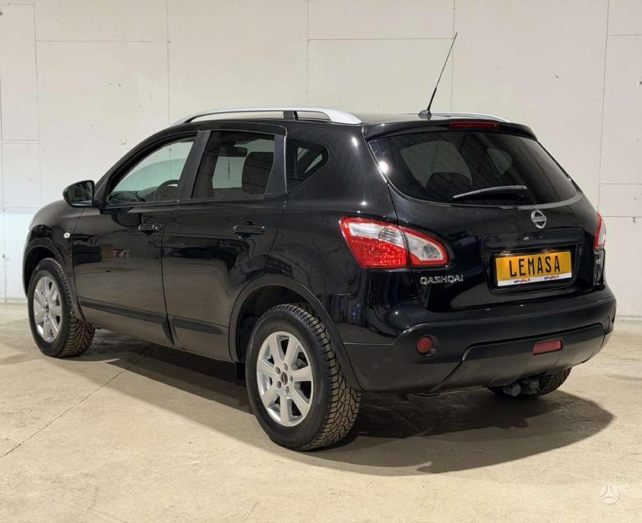 Melns Nissan Qashqai 2011 Klaipėda, ar dzinēja tilpumu 2.00 L un nobraukumu 254 tūkst. km par 6500 €, foto 3 vietnē AUTOMOTO.COM.LV