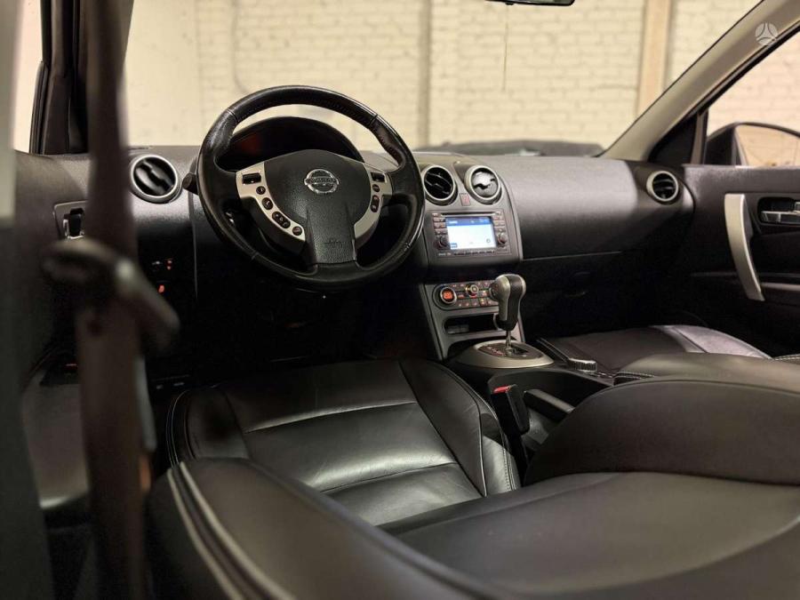 Melns Nissan Qashqai 2011 Klaipėda, ar dzinēja tilpumu 2.00 L un nobraukumu 254 tūkst. km par 6500 €, foto 10 vietnē AUTOMOTO.COM.LV