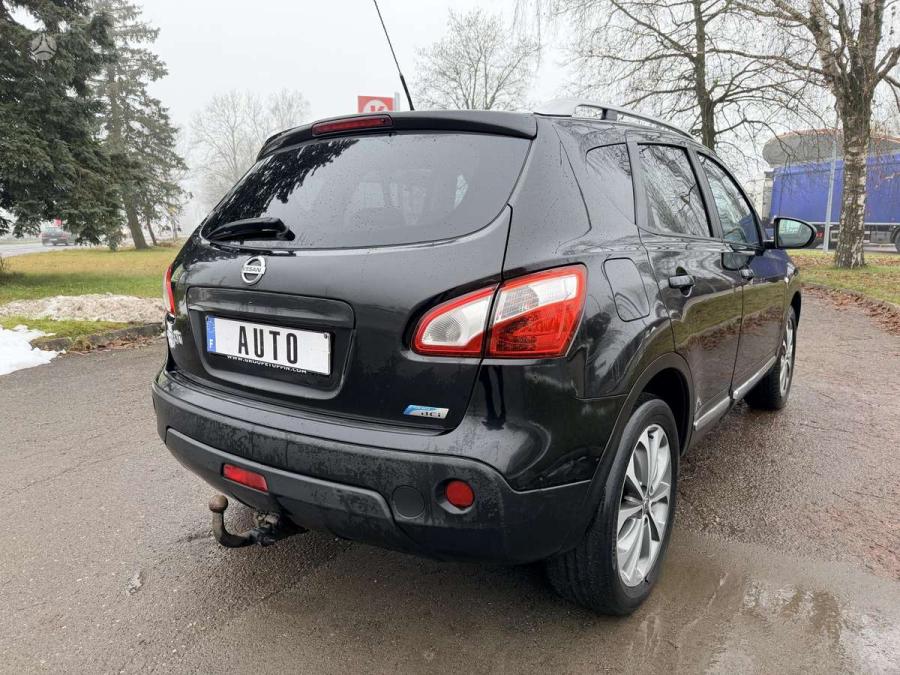 Melns Nissan Qashqai 2011 Tauragė, ar dzinēja tilpumu 1.46 L un nobraukumu 220 tūkst. km par 5499 €, foto 13 vietnē AUTOMOTO.COM.LV