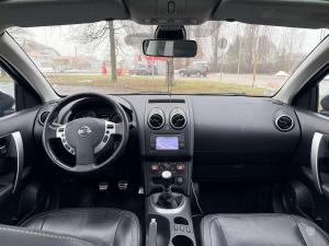 Melns Nissan Qashqai 2011 Tauragė, ar dzinēja tilpumu 1.46 L un nobraukumu 220 tūkst. km par 5499 €, foto 31 vietnē AUTOMOTO.COM.LV