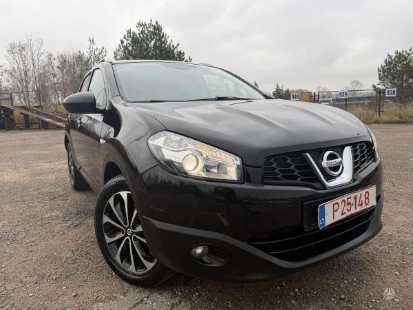 Melns Nissan Qashqai 2011 Alīta, ar dzinēja tilpumu 2.00 L un nobraukumu 276 tūkst. km par 6350 €, foto 1 vietnē AUTOMOTO.COM.LV