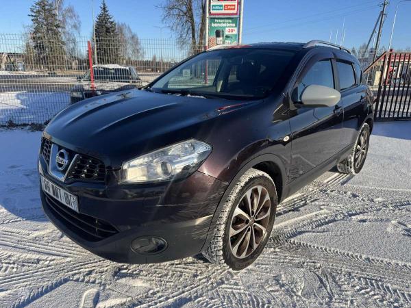 Melns Nissan Qashqai 2011 Tauragė, ar dzinēja tilpumu 2.00 L un nobraukumu 253 tūkst. km par 4200 €, foto 3 vietnē AUTOMOTO.COM.LV