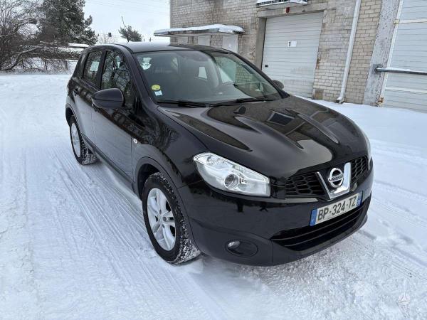 Melns Nissan Qashqai 2011 Kelmė, ar dzinēja tilpumu 2.00 L un nobraukumu 249 tūkst. km par 5300 €, foto 1 vietnē AUTOMOTO.COM.LV