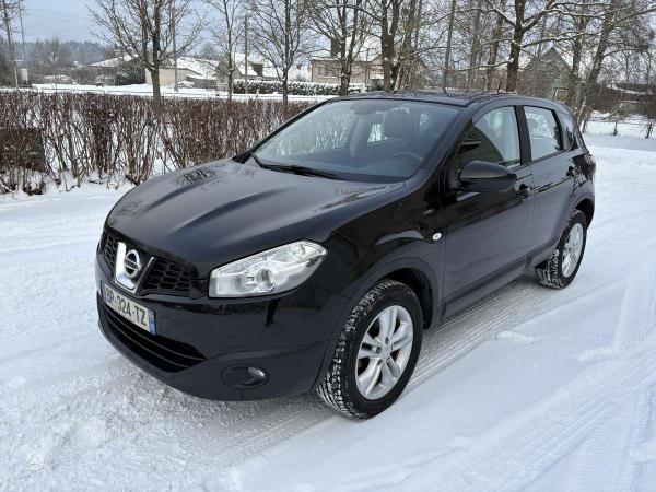 Melns Nissan Qashqai 2011 Kelmė, ar dzinēja tilpumu 2.00 L un nobraukumu 249 tūkst. km par 5300 €, foto 3 vietnē AUTOMOTO.COM.LV
