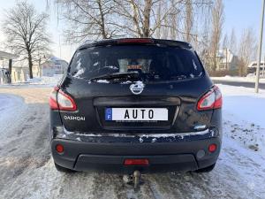 Black Nissan Qashqai 2011 in Taurage, with an engine capacity of 1.46 L and mileage of 220 thousand km for 5499 €, photo 11 on AUTOMOTO.COM.LV