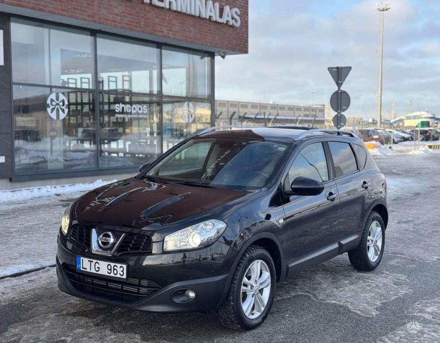 Melns Nissan Qashqai 2011 Klaipėda, ar dzinēja tilpumu 2.00 L un nobraukumu 266 tūkst. km par 5950 €, foto 2 vietnē AUTOMOTO.COM.LV