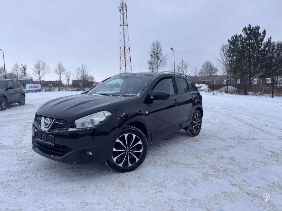 Melns Nissan Qashqai 2011 Alīta, ar dzinēja tilpumu 2.00 L un nobraukumu 270 tūkst. km par 5850 €, foto 6 vietnē AUTOMOTO.COM.LV