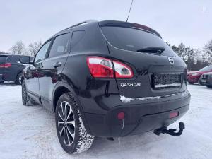 Melns Nissan Qashqai 2011 Alīta, ar dzinēja tilpumu 2.00 L un nobraukumu 270 tūkst. km par 5850 €, foto 10 vietnē AUTOMOTO.COM.LV