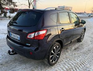 Black Nissan Qashqai 2011 in Taurage, with an engine capacity of 1.46 L and mileage of 289 thousand km for 3800 €, photo 4 on AUTOMOTO.COM.LV