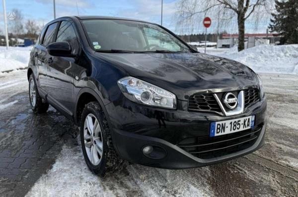 Melns Nissan Qashqai 2011 Tauragė, ar dzinēja tilpumu 1.46 L un nobraukumu 232 tūkst. km par 3900 €, foto 1 vietnē AUTOMOTO.COM.LV