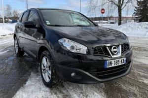 Black Nissan Qashqai 2011 in Taurage, with an engine capacity of 1.46 L and mileage of 232 thousand km for 3900 €, photo  on AUTOMOTO.COM.LV