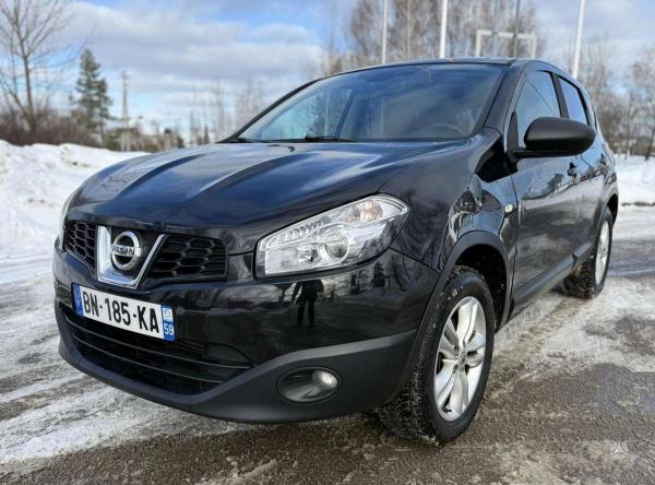 Melns Nissan Qashqai 2011 Tauragė, ar dzinēja tilpumu 1.46 L un nobraukumu 232 tūkst. km par 3900 €, foto 2 vietnē AUTOMOTO.COM.LV