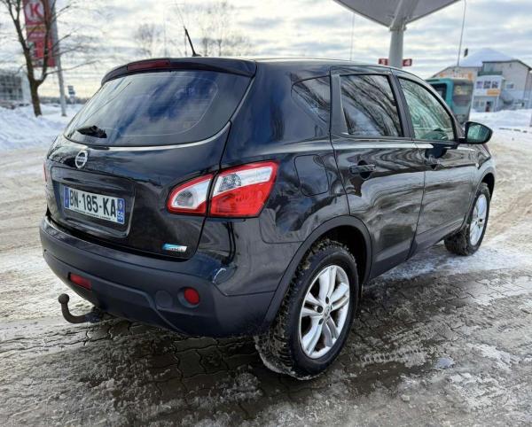 Melns Nissan Qashqai 2011 Tauragė, ar dzinēja tilpumu 1.46 L un nobraukumu 232 tūkst. km par 3900 €, foto 4 vietnē AUTOMOTO.COM.LV