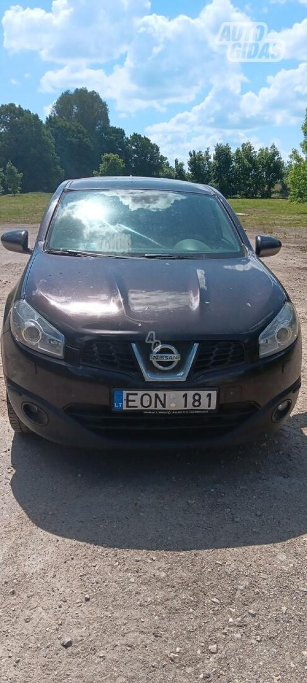 Black Nissan Qashqai 2011 in Vilnius, with an engine capacity of 2.00 L and mileage of 217 thousand km for 5450 €, photo 5 on AUTOMOTO.COM.LV