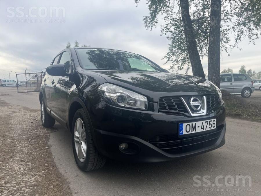 Melns Nissan Qashqai 2011 Rīga, ar dzinēja tilpumu 2.00 L un nobraukumu 0 tūkst. km par 5950 €, foto 3 vietnē AUTOMOTO.COM.LV