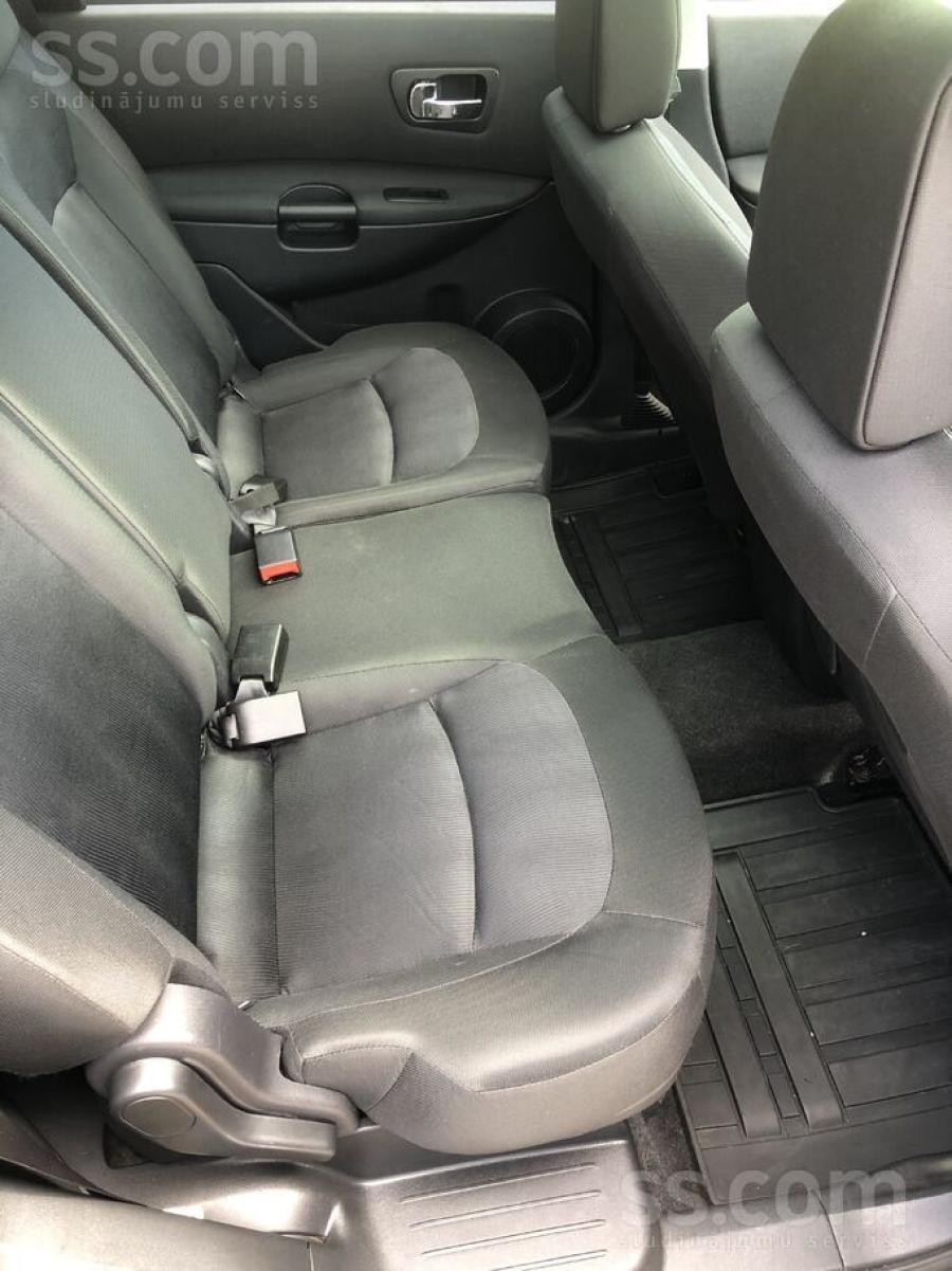 Melns Nissan Qashqai 2011 Valmiera, ar dzinēja tilpumu 2.00 L un nobraukumu 183 tūkst. km par 6690 €, foto 8 vietnē AUTOMOTO.COM.LV