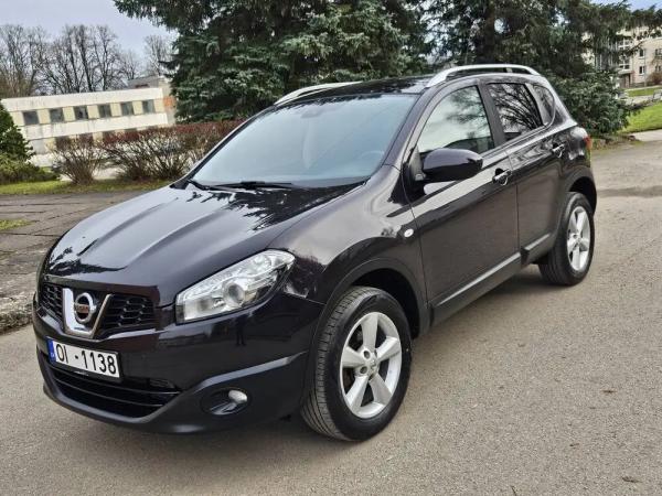 Melns Nissan Qashqai 2011 Jēkabpils, ar dzinēja tilpumu 2.00 L un nobraukumu 231 tūkst. km par 6790 €, foto 1 vietnē AUTOMOTO.COM.LV