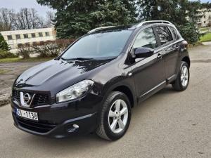 Melns Nissan Qashqai 2011 Jēkabpils, ar dzinēja tilpumu 2.00 L un nobraukumu 231 tūkst. km par 6790 €, foto  vietnē AUTOMOTO.COM.LV