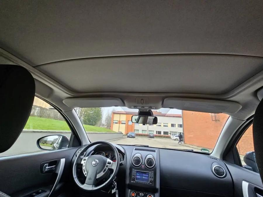Melns Nissan Qashqai 2011 Jēkabpils, ar dzinēja tilpumu 2.00 L un nobraukumu 231 tūkst. km par 6790 €, foto 23 vietnē AUTOMOTO.COM.LV