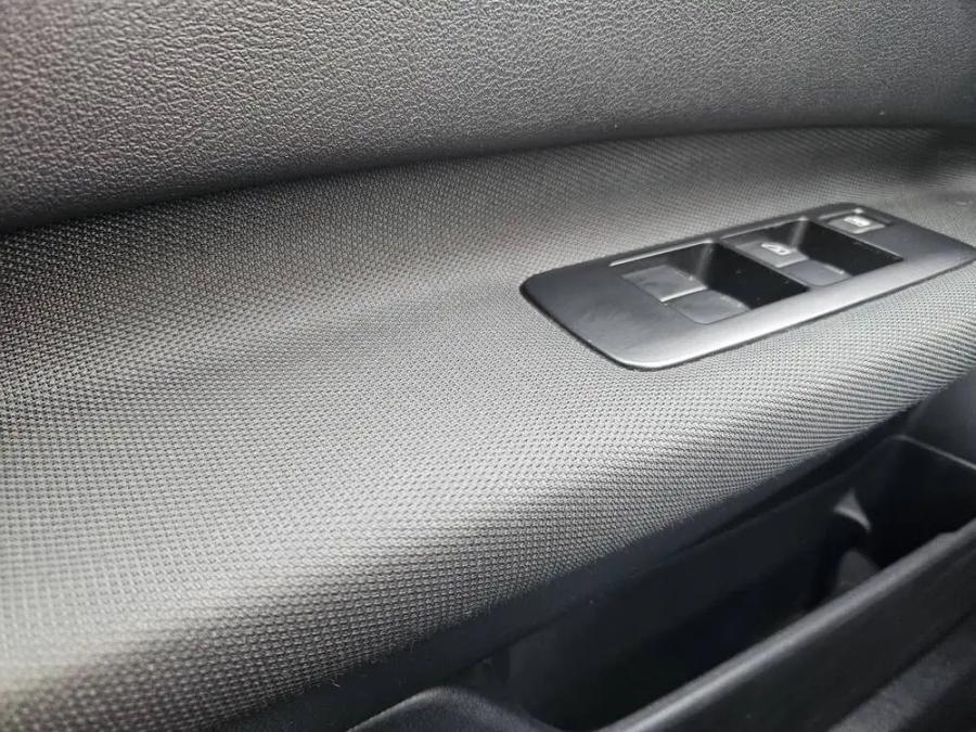 Melns Nissan Qashqai 2011 Jēkabpils, ar dzinēja tilpumu 2.00 L un nobraukumu 231 tūkst. km par 6790 €, foto 33 vietnē AUTOMOTO.COM.LV