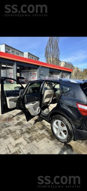 Melns Nissan Qashqai 2011 Rīga, ar dzinēja tilpumu 2.00 L un nobraukumu 254 tūkst. km par 4900 €, foto 3 vietnē AUTOMOTO.COM.LV