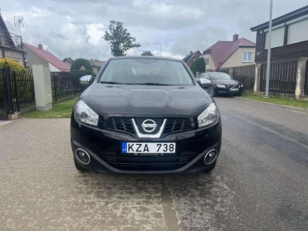Melns Nissan Qashqai 2011 Pakruojis, ar dzinēja tilpumu 1.46 L un nobraukumu 186 tūkst. km par 5500 €, foto 8 vietnē AUTOMOTO.COM.LV