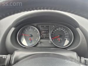 Black Nissan Qashqai 2011 in Liepaja, with an engine capacity of 1.50 L and mileage of 254 thousand km for 5700 €, photo 12 on AUTOMOTO.COM.LV