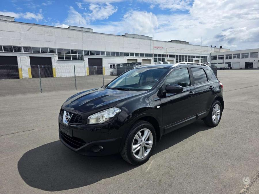 Melns Nissan Qashqai 2011 Marijampole, ar dzinēja tilpumu 2.00 L un nobraukumu 189 tūkst. km par 4800 €, foto 1 vietnē AUTOMOTO.COM.LV