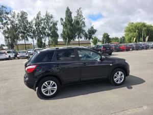 Melns Nissan Qashqai 2011 Marijampole, ar dzinēja tilpumu 2.00 L un nobraukumu 189 tūkst. km par 4800 €, foto 8 vietnē AUTOMOTO.COM.LV