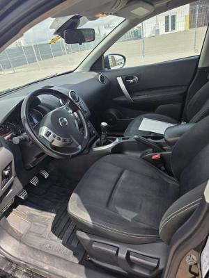 Melns Nissan Qashqai 2011 Marijampole, ar dzinēja tilpumu 2.00 L un nobraukumu 189 tūkst. km par 4800 €, foto 14 vietnē AUTOMOTO.COM.LV